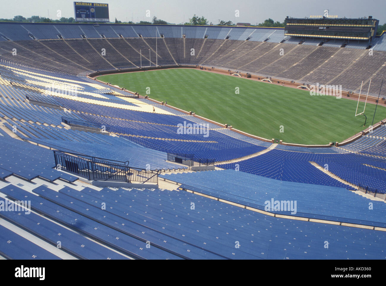 Michigan stadium, ann arbor hi-res stock photography and images - Alamy