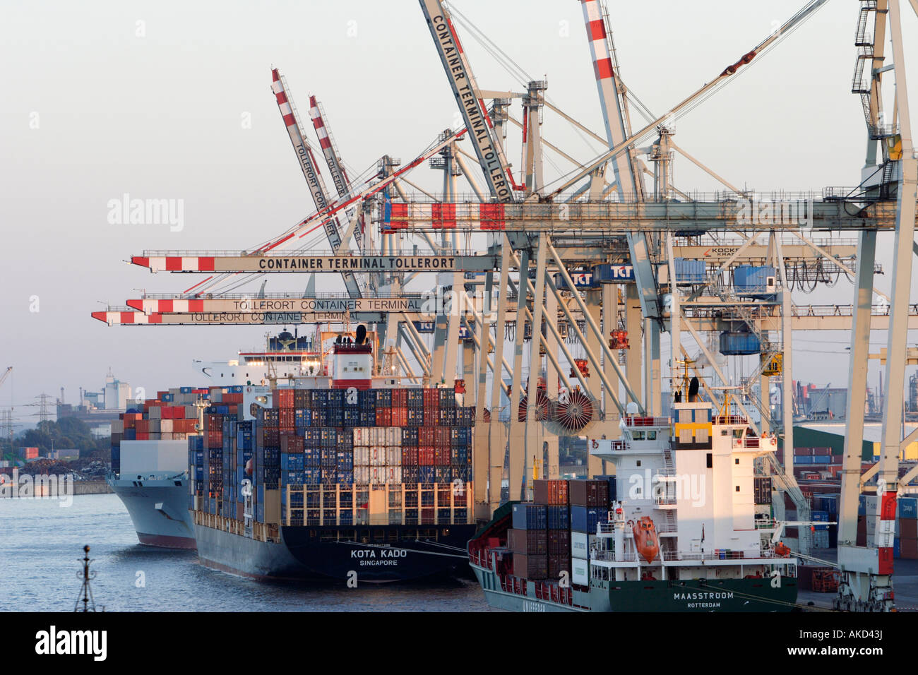 Kota container ship hi-res stock photography and images - Alamy