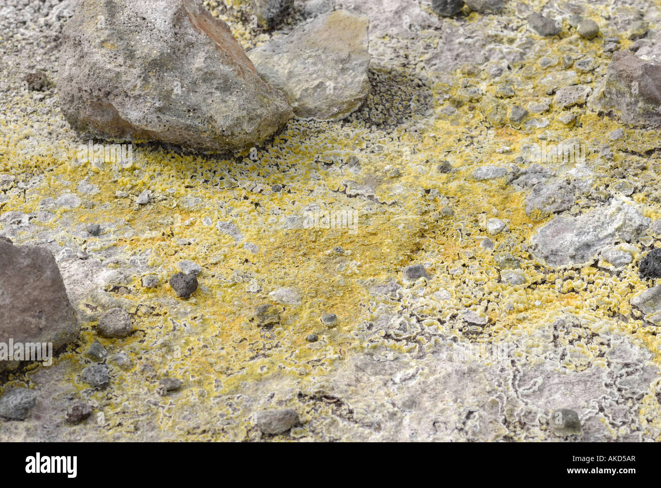 Sulphur deposits around volcanic fumarole Stock Photo - Alamy