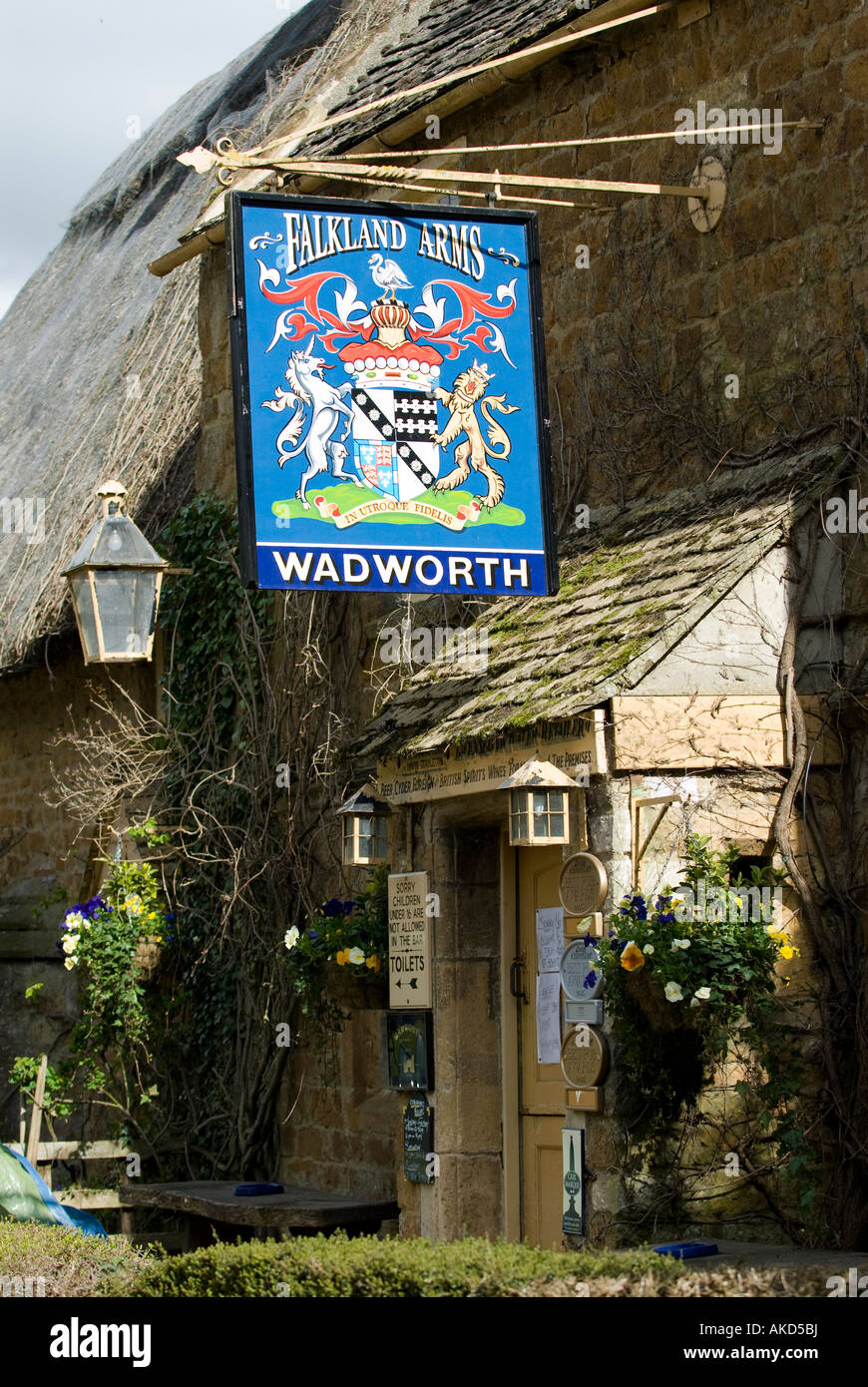 Great tew oxfordshire hi-res stock photography and images - Alamy