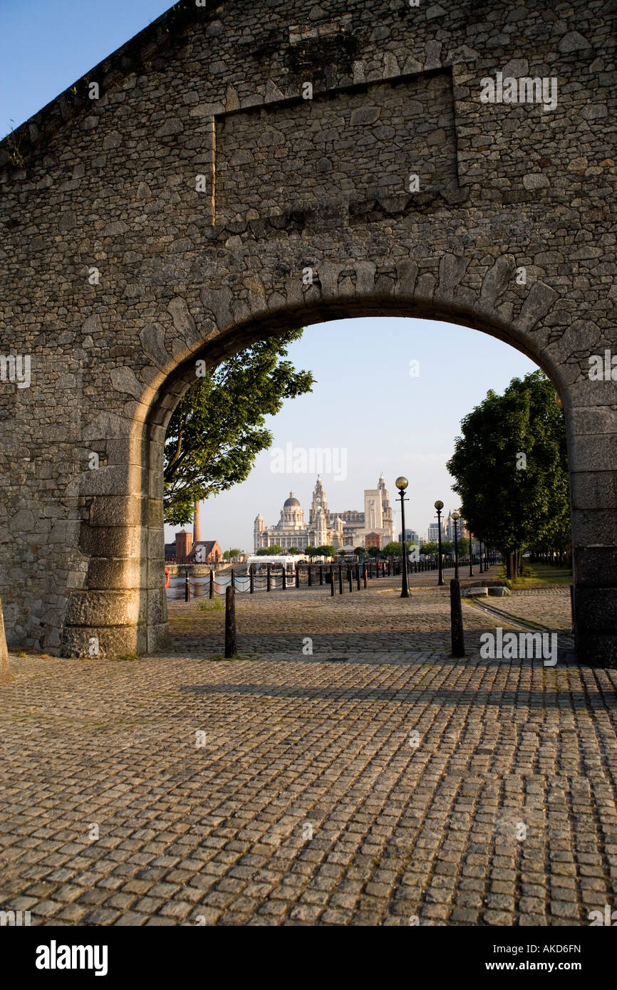 The Liver Building from the Gower Street and the Victorian entrance to ...