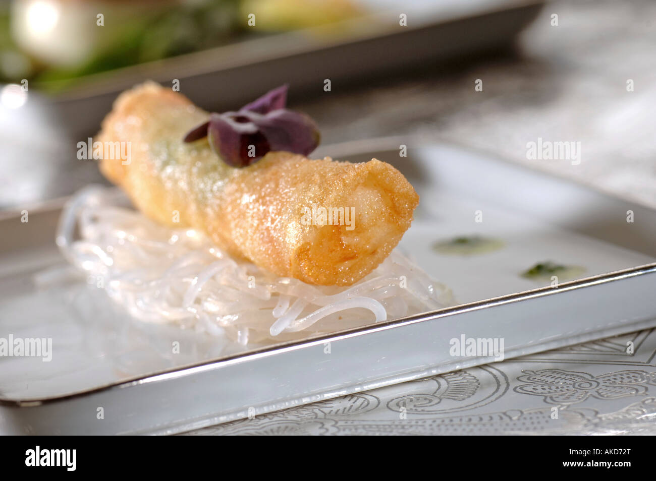 Spring roll hi-res stock photography and images - Alamy