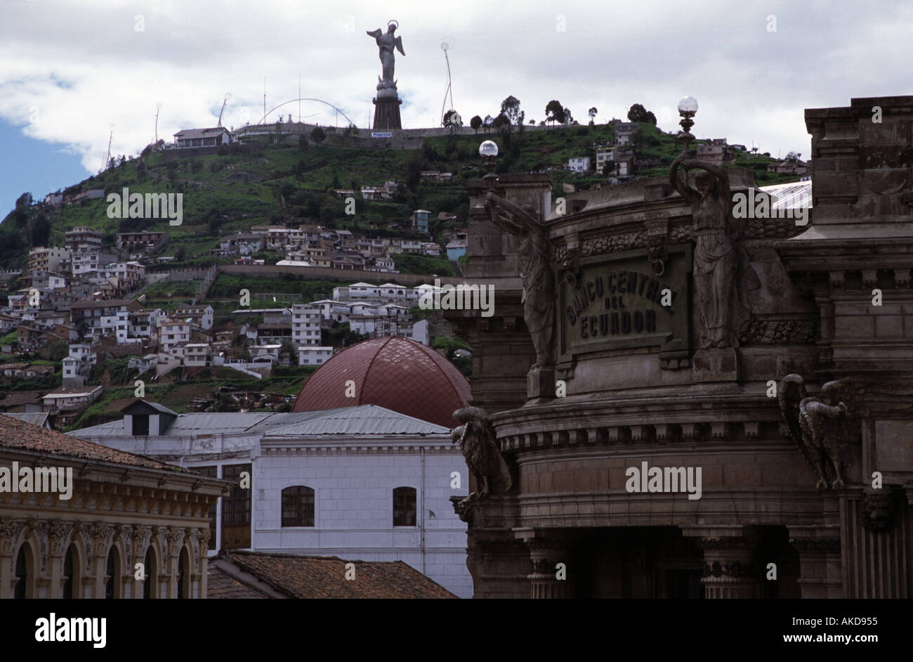 Cerro panecillo hi-res stock photography and images - Alamy