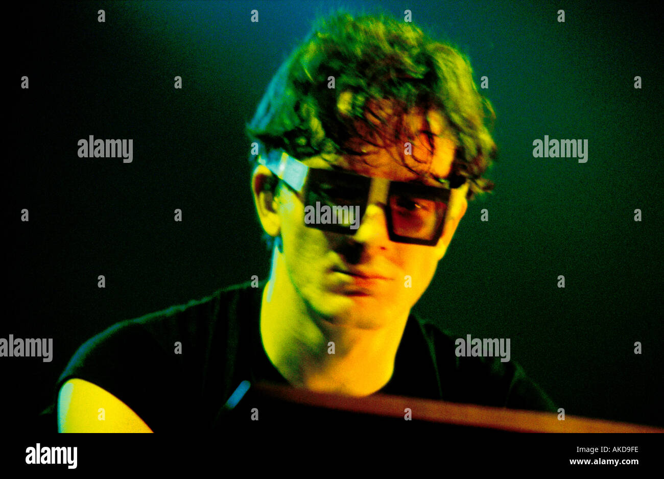 Devo 1978 hi-res stock photography and images - Alamy