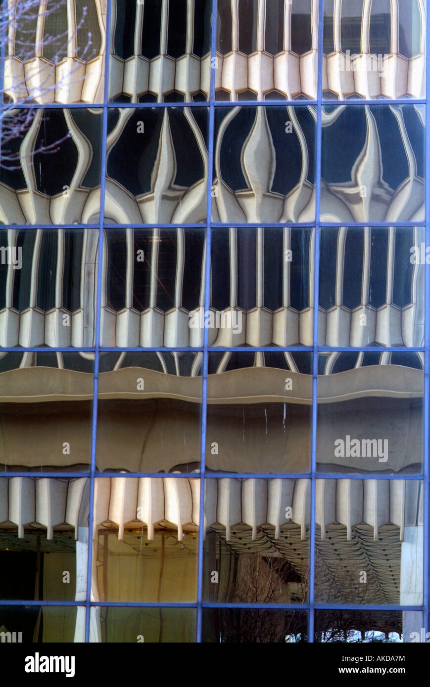 Warped mirror hi-res stock photography and images - Alamy