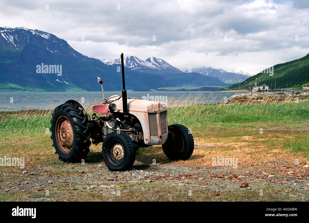 Polar zone latitude hi-res stock photography and images - Alamy