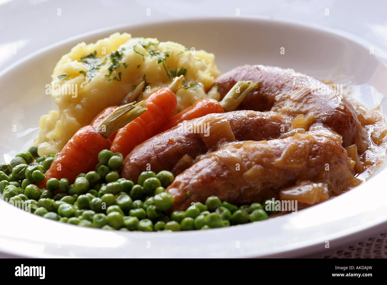 Bangers mash plate hi-res stock photography and images - Alamy