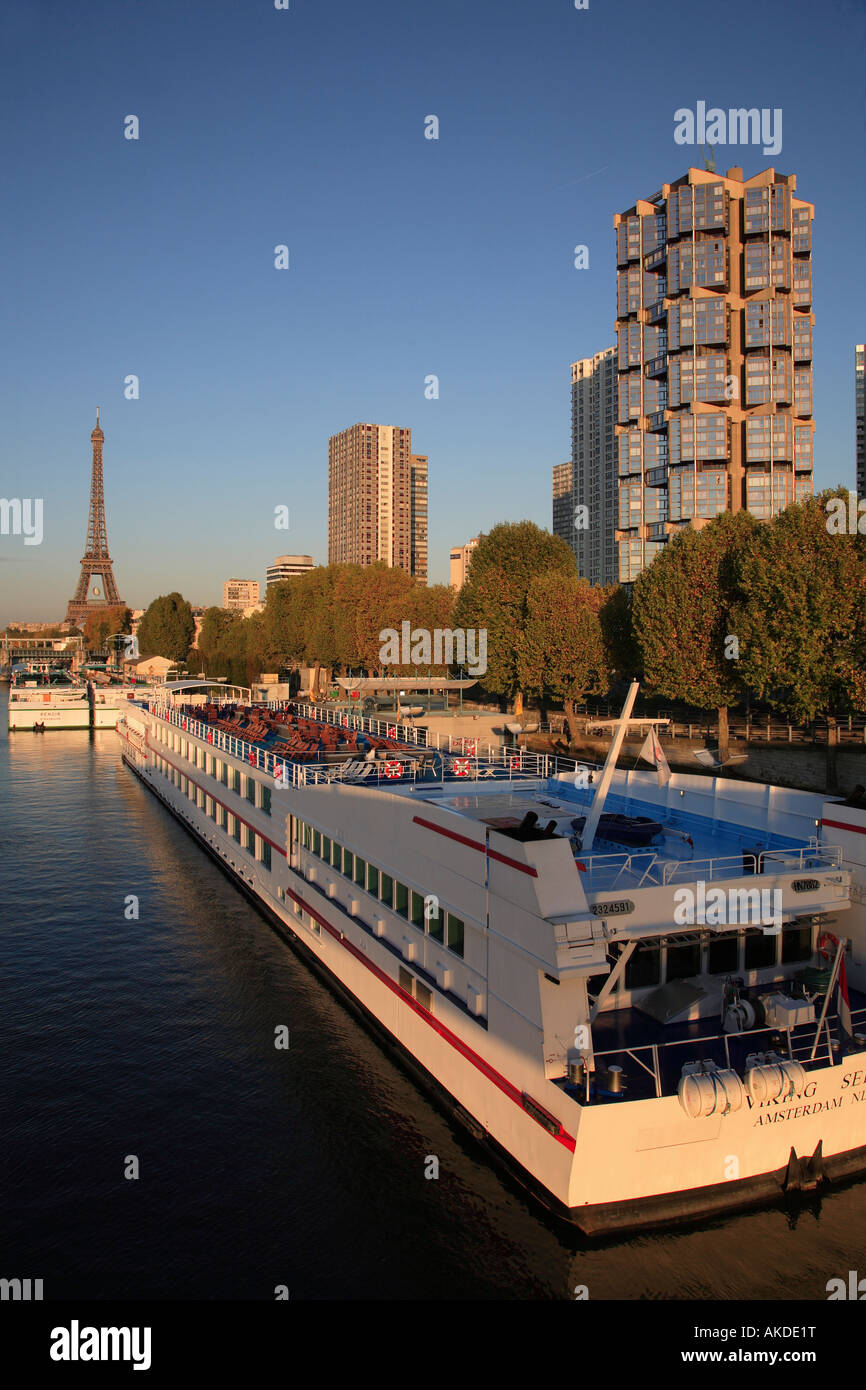 France Paris Eiffel Tower Front de Seine Stock Photo - Alamy