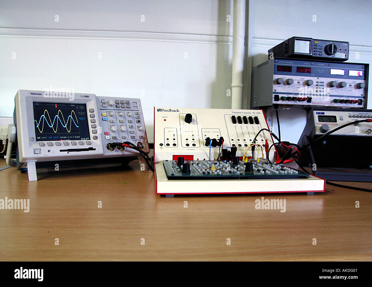 Physics laboratory school oscilloscope hi-res stock photography and ...