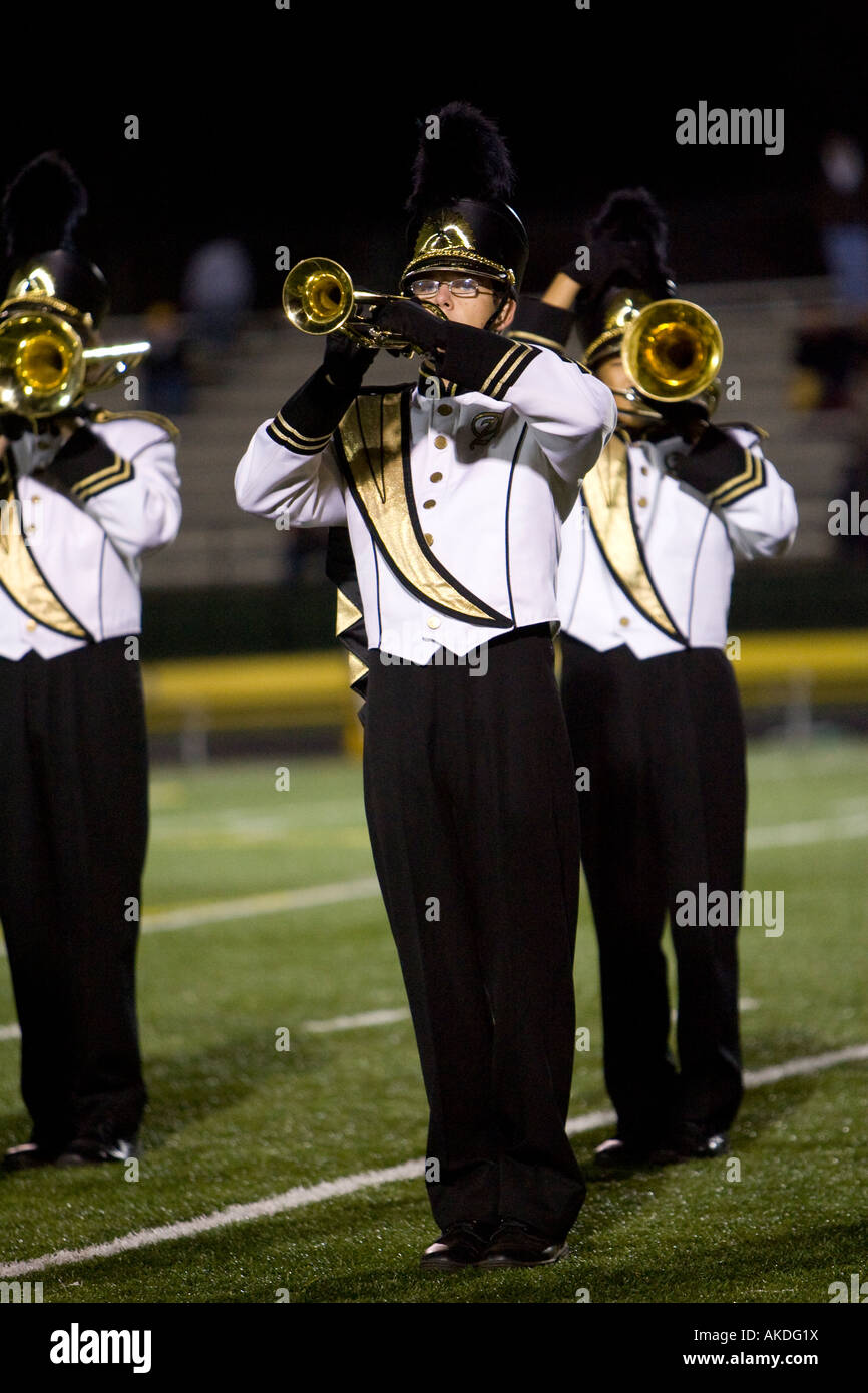 Marching band formation hi-res stock photography and images - Alamy