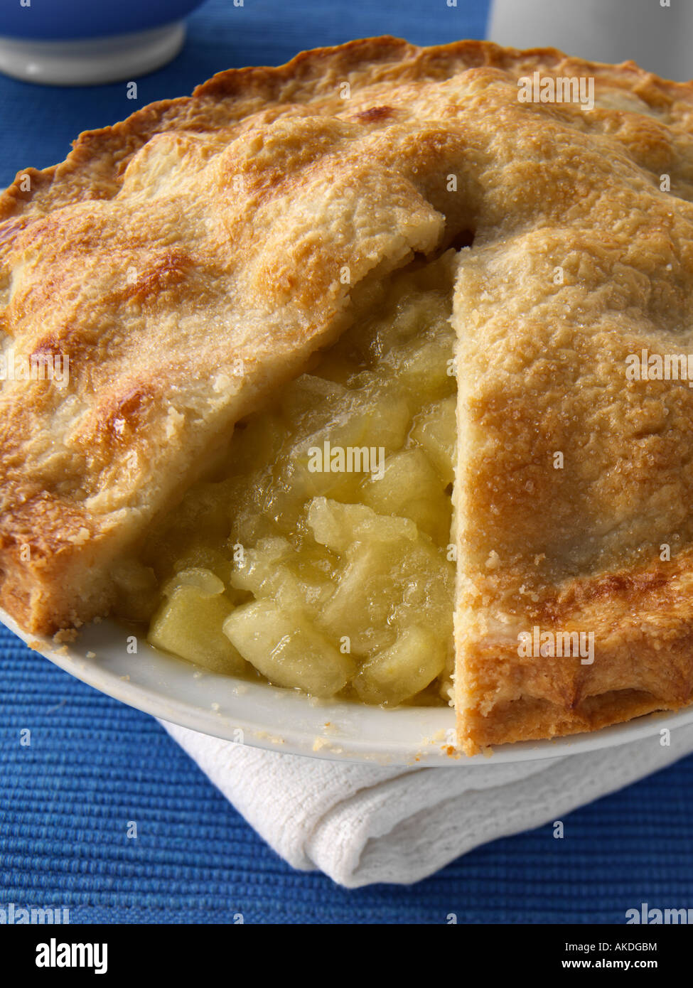An open apple pie close up editorial food Stock Photo - Alamy