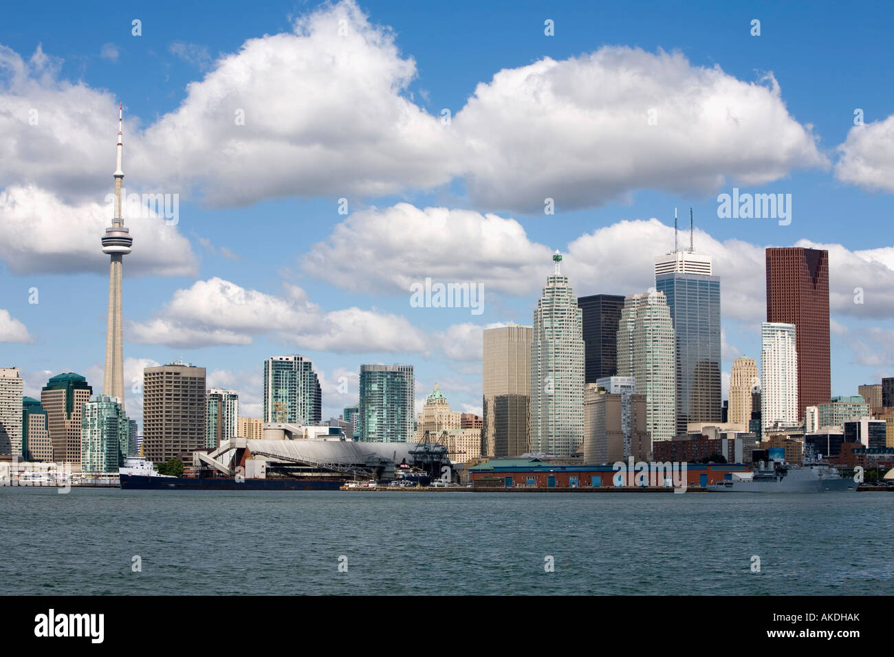 Toronto Skyline, CN Tower Stock Photo - Alamy