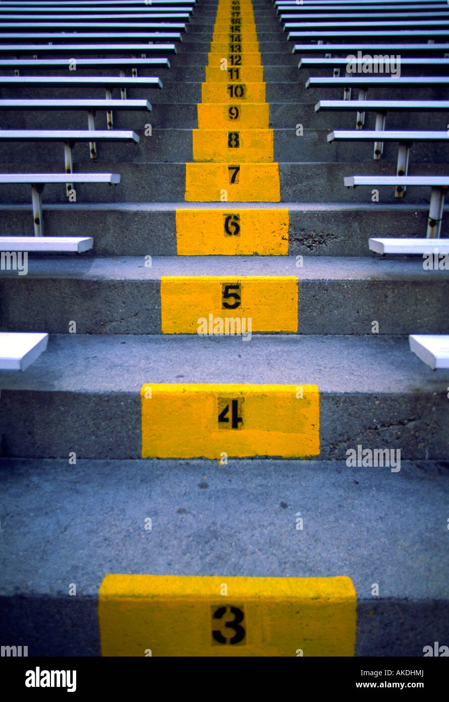 Ascending steps hi-res stock photography and images - Alamy