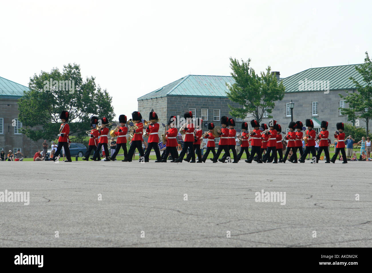The Royal 22e Regiment marches into the Citadelle of Quebec on the ...