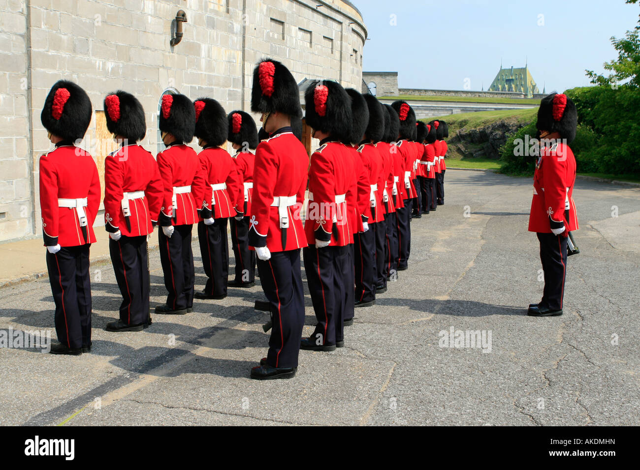 Canadian royal 22nd regiment soldier hi-res stock photography and ...