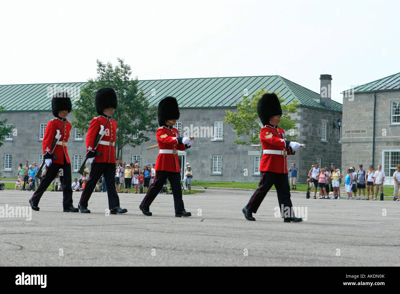 Royal 22nd regiment hi-res stock photography and images - Alamy