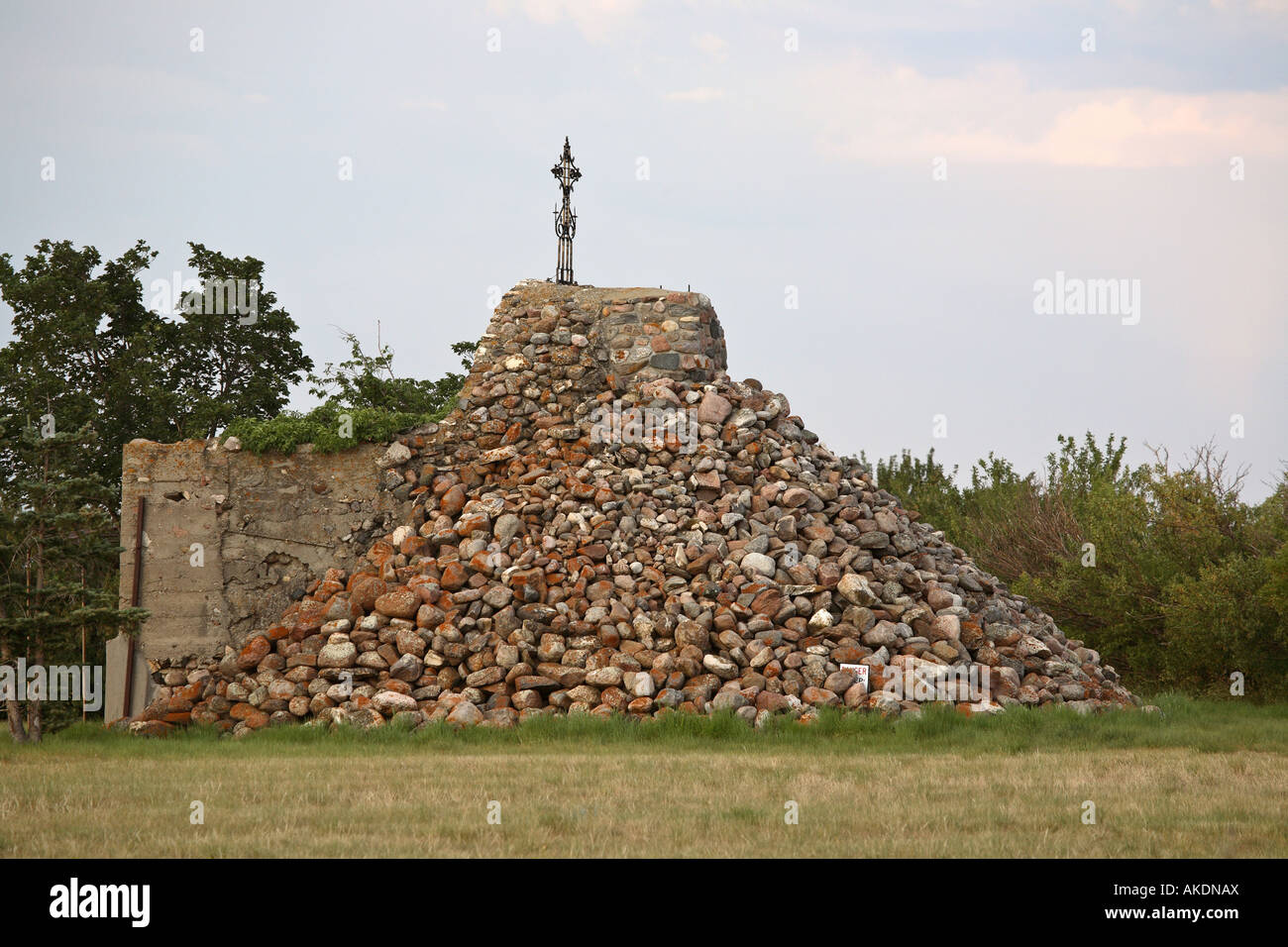 Photograph church ruins hi-res stock photography and images - Alamy