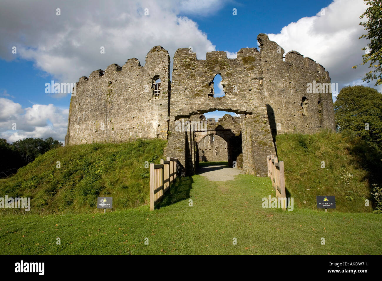 restormel castle near lostwithiel cornwall Stock Photo - Alamy