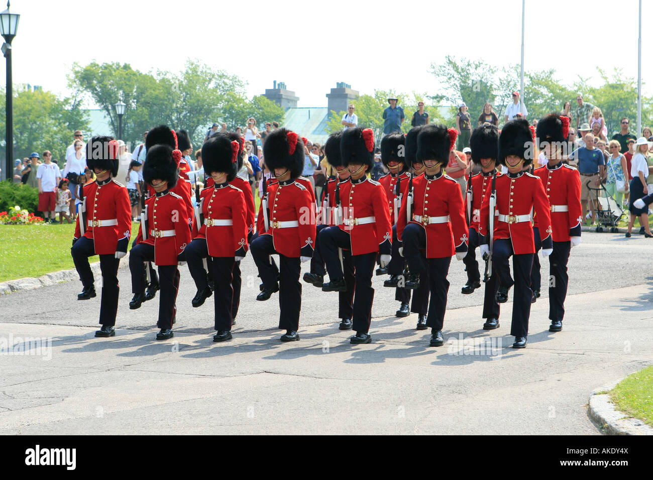 The Royal 22e Regiment marches into the Citadelle of Quebec on the ...