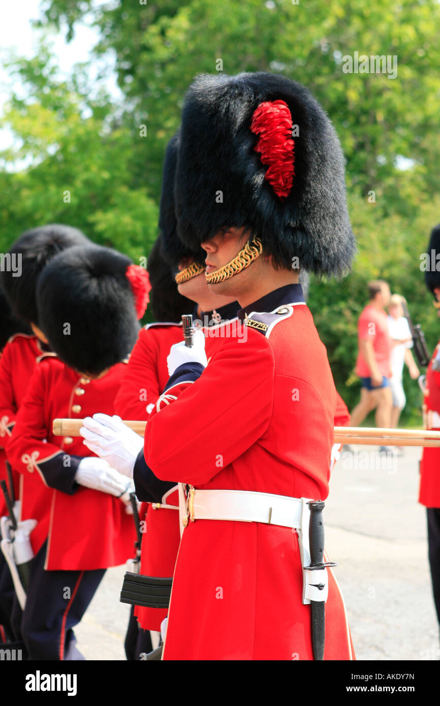 The Royal 22e Regiment marches into the Citadelle of Quebec on the ...