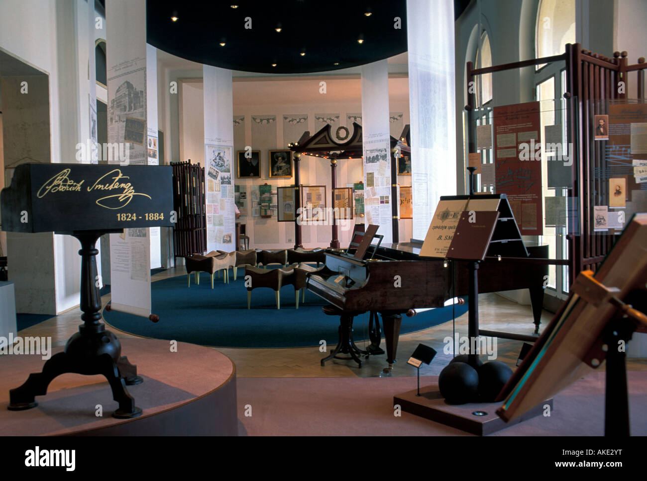 Passerelle Novotny And Smetana Museum High Resolution Stock Photography and Images - Alamy