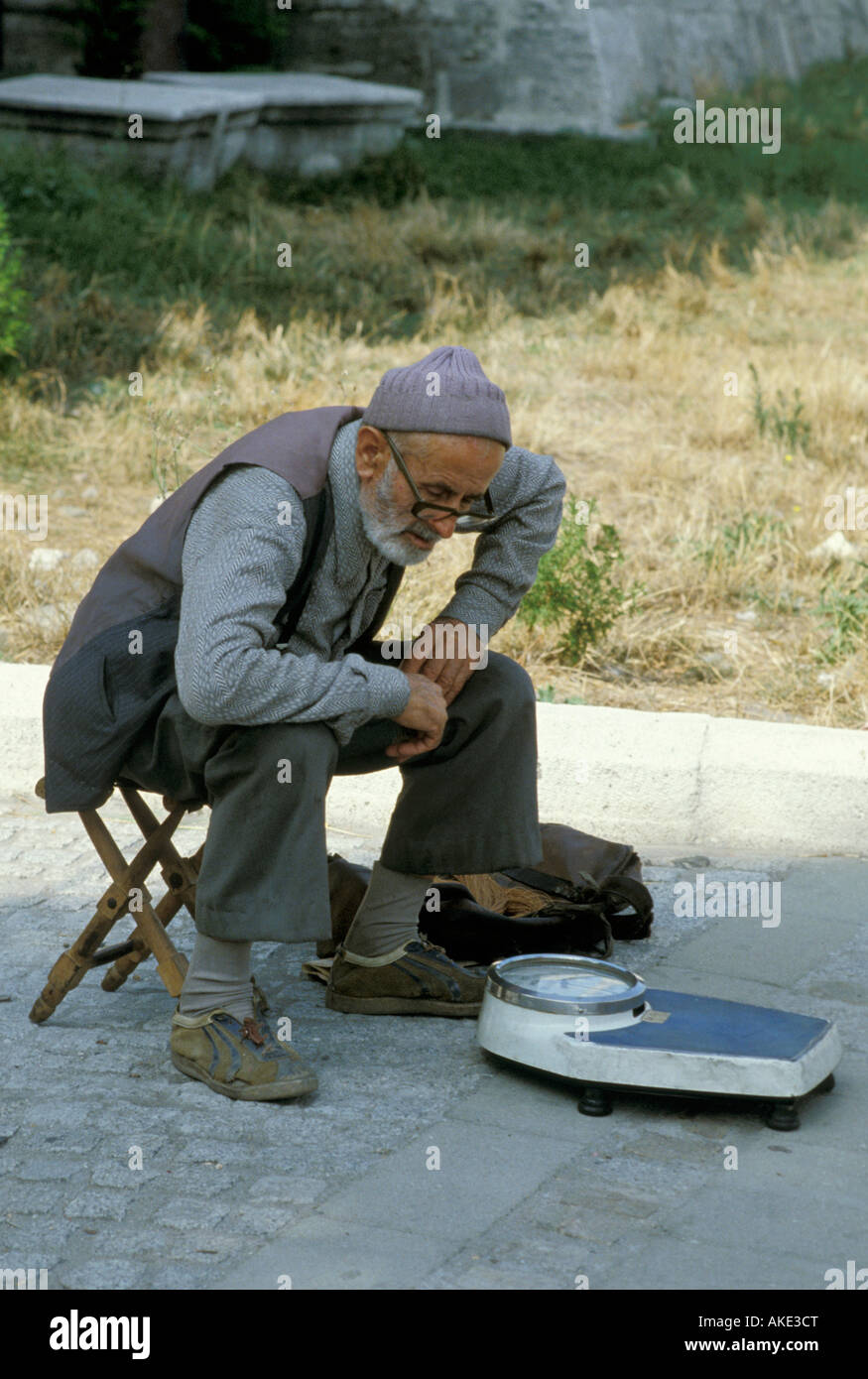 old man with balance, istanbul, turkey Stock Photo - Alamy
