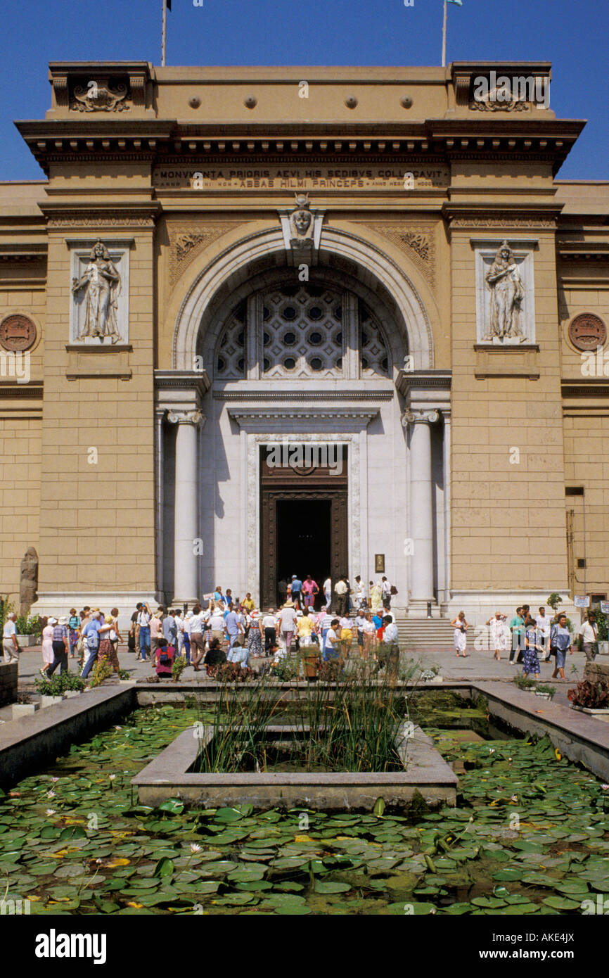 egyptian museum front, cairo, egypt Stock Photo - Alamy
