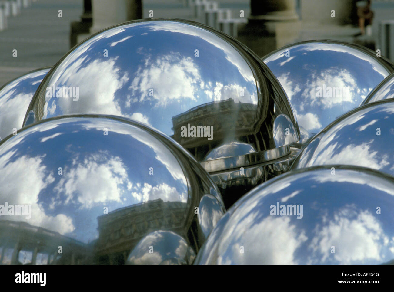 Paul bury fountain hi-res stock photography and images - Alamy