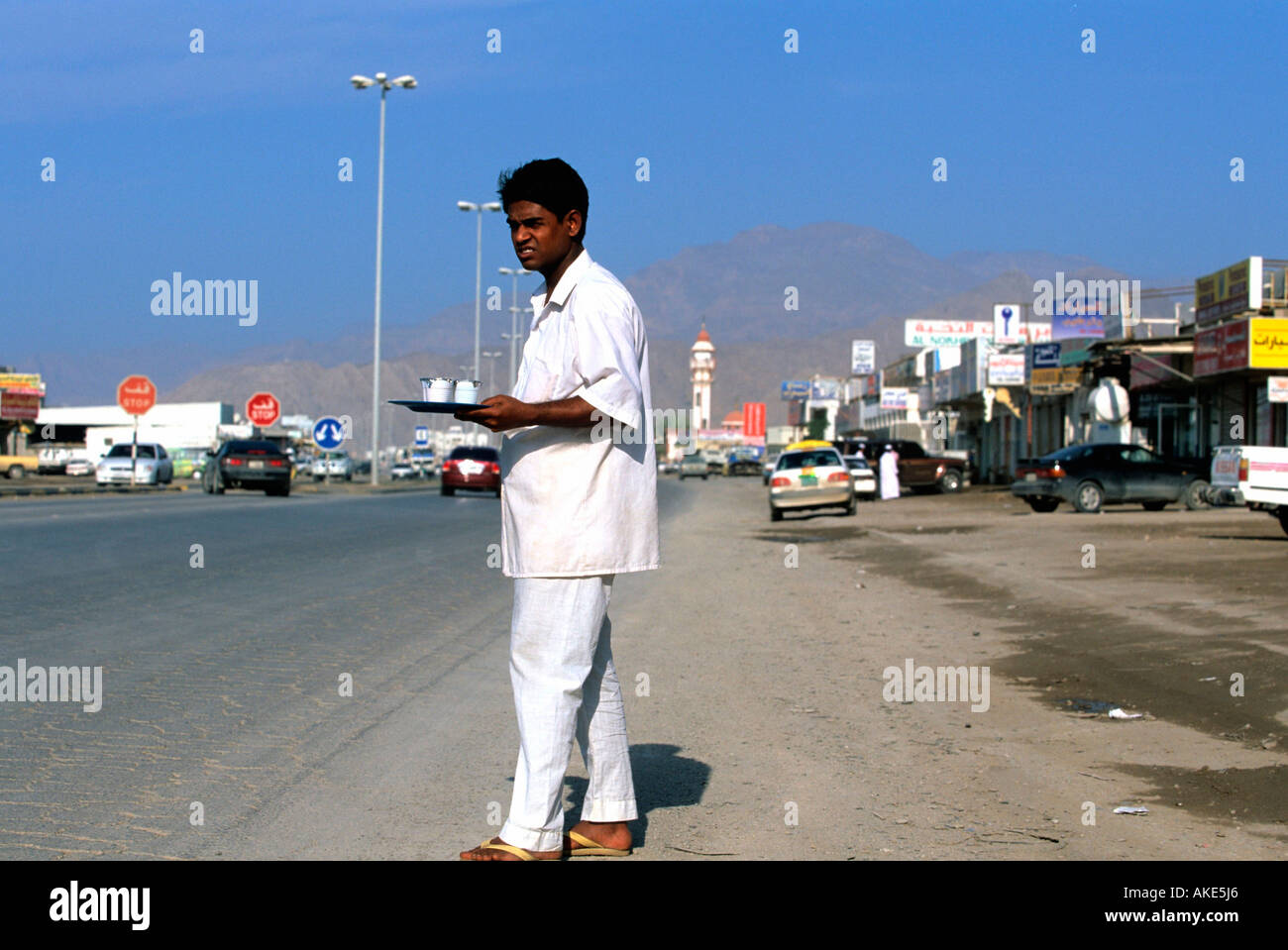 UAE, Rams nördlich von Ras al-Kaimah-City, Strassenszene Stock Photo ...