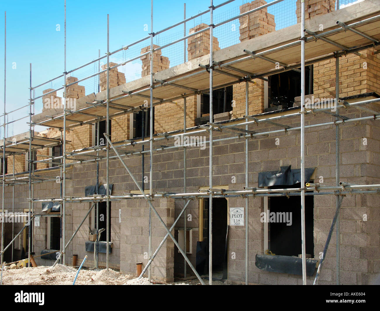 Bricks scaffolding hi-res stock photography and images - Alamy