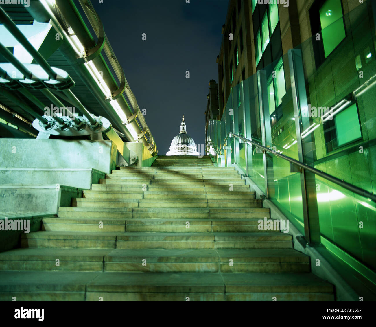 Pointat hi-res stock photography and images - Alamy