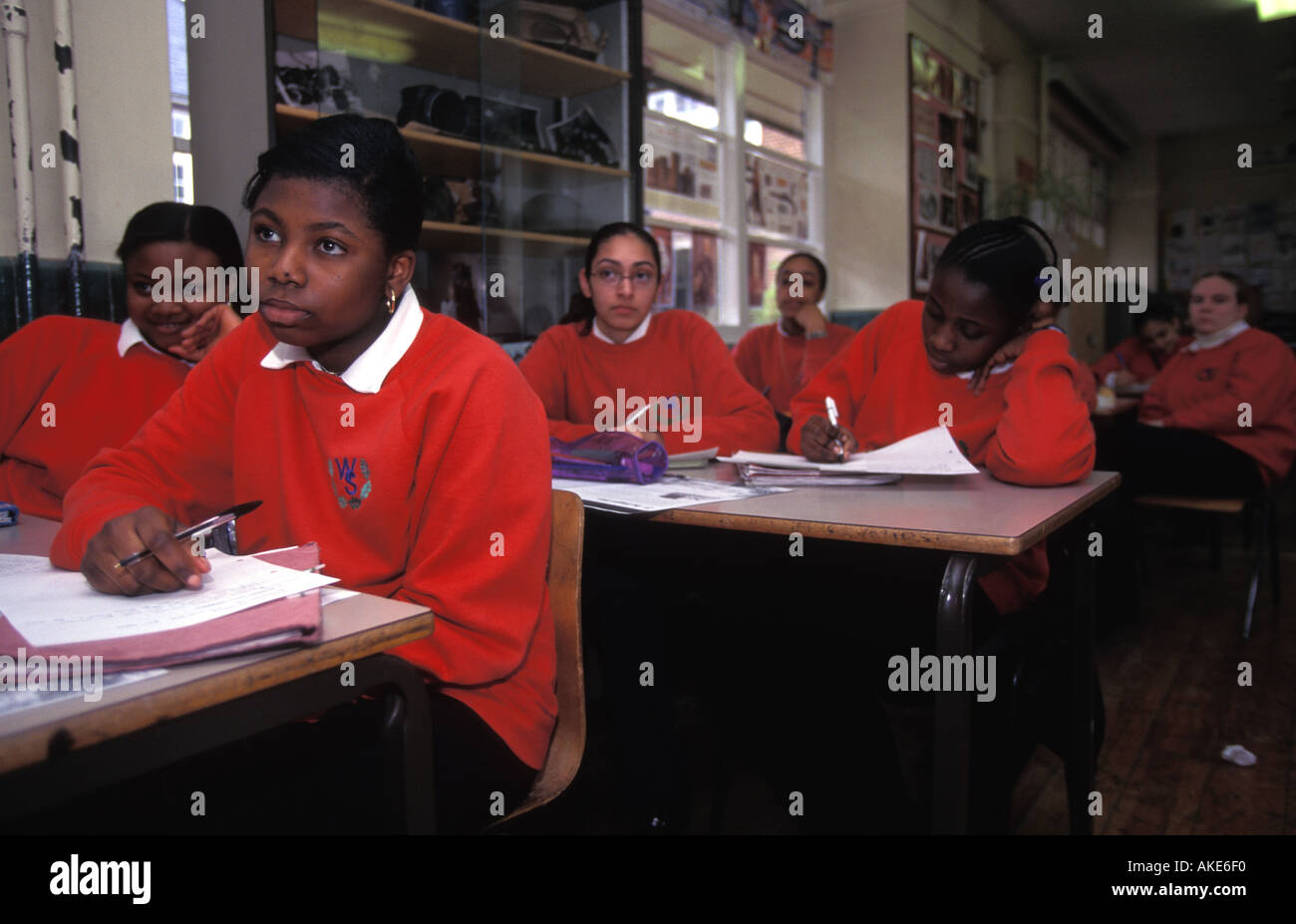 Group girls in school uniform hi-res stock photography and images - Alamy
