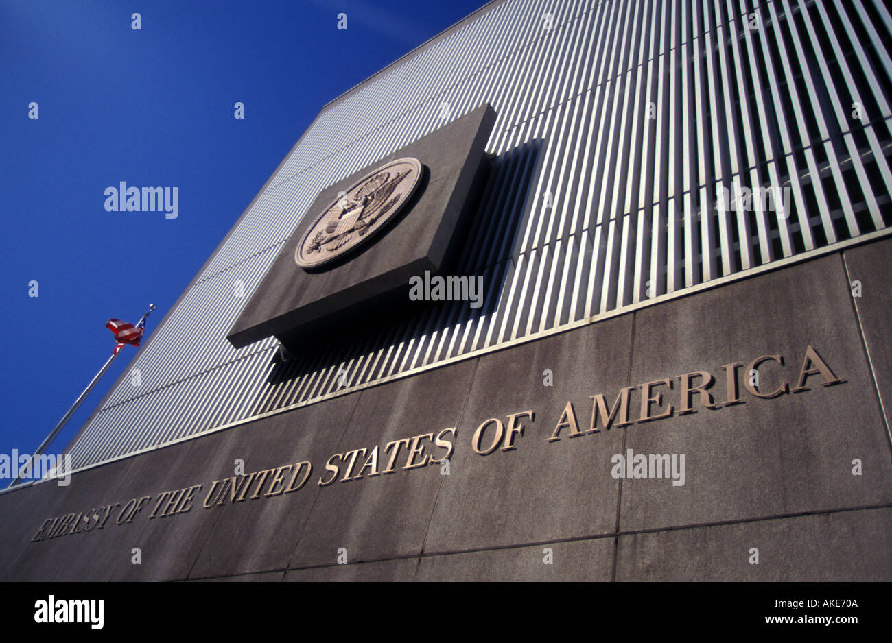 American embassy hi-res stock photography and images - Alamy