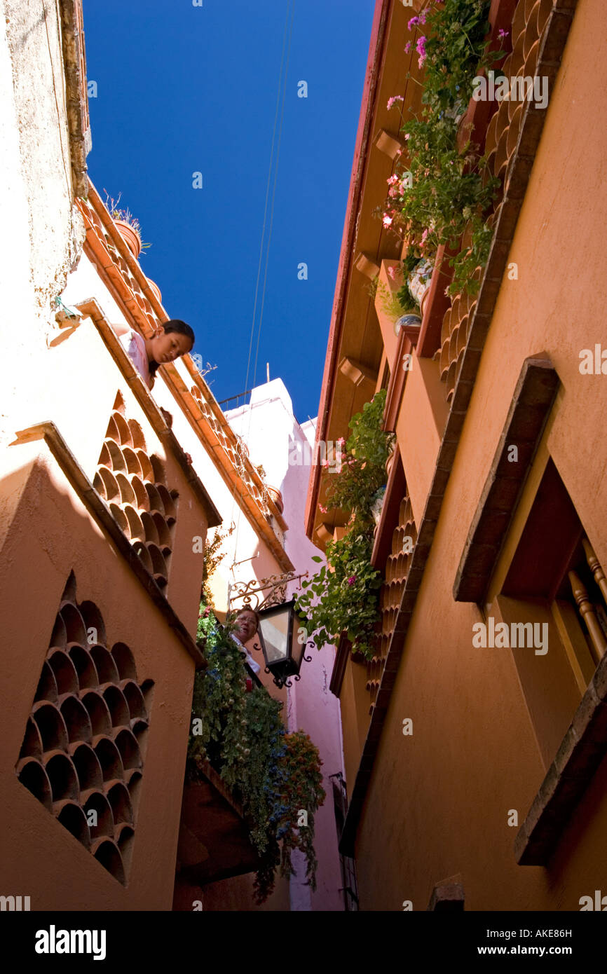 The "Alley of the kiss", in Guanajuato (Mexico). Le "Callejón del Beso ...