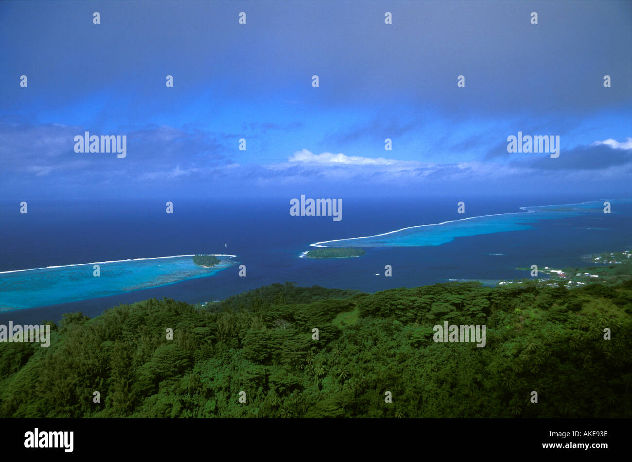 Raiatea lagoon hi-res stock photography and images - Alamy