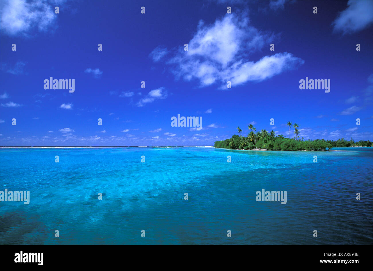 Deep shallow hi-res stock photography and images - Alamy