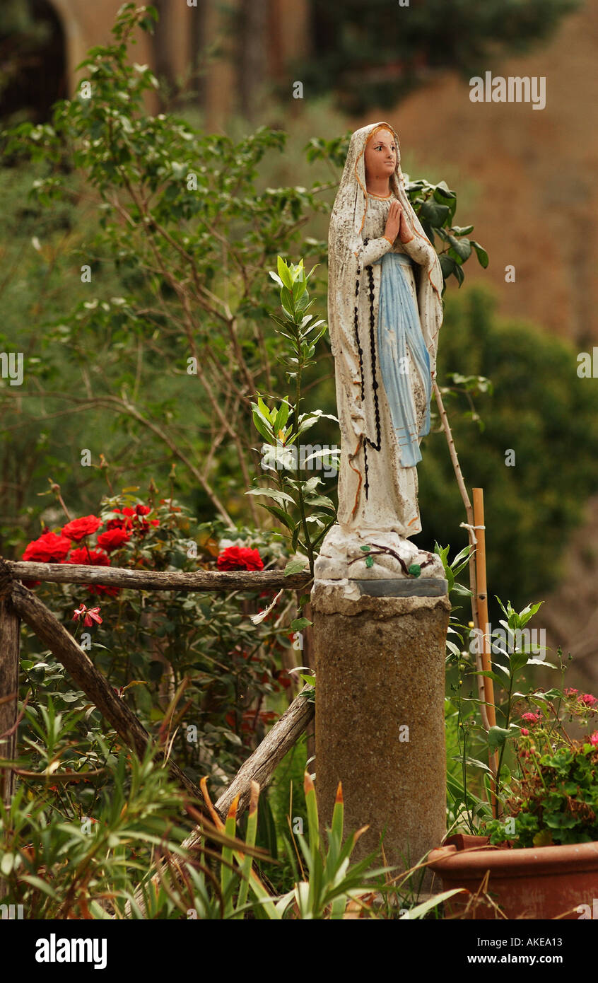 Religious monuments in italy hi-res stock photography and images - Alamy