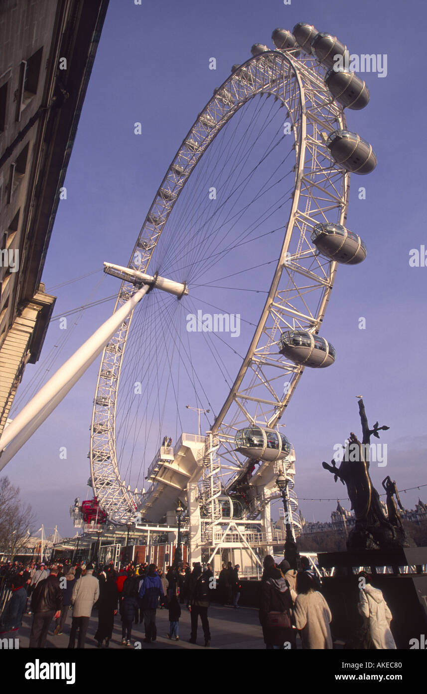London eye construction 1999 hi-res stock photography and images - Alamy