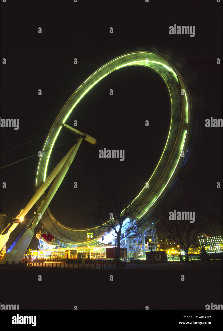 London eye construction 1999 hi-res stock photography and images - Alamy