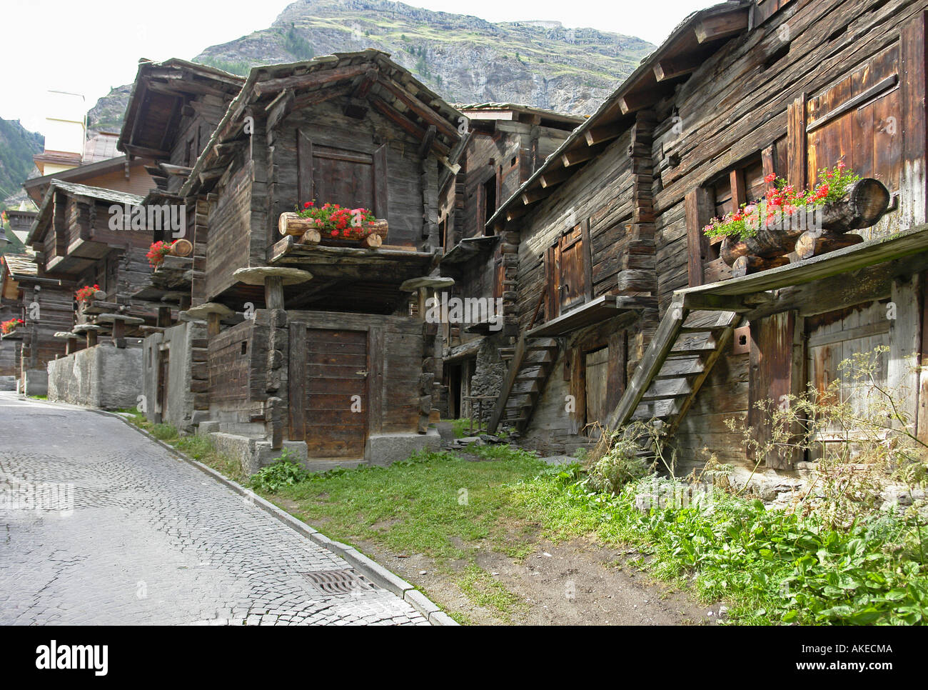 Hinterdorf old zermatt switzerland hi-res stock photography and images ...
