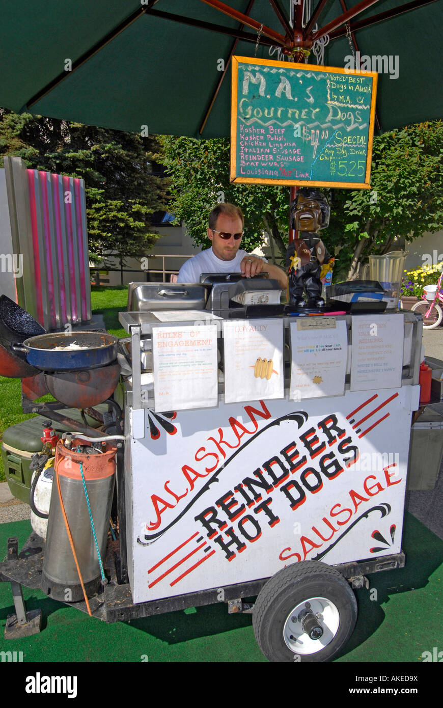 Vendor Sell Reindeer Hot Dogs Sausage in Downtown Area Anchorage Alaska ...