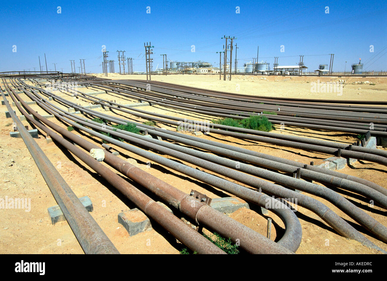 Ol pipeline hi-res stock photography and images - Alamy