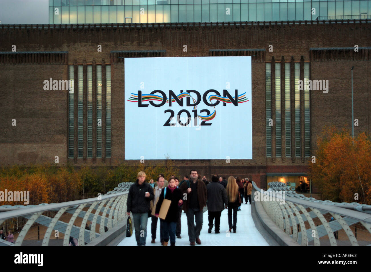 Tate modern poster hi-res stock photography and images - Alamy