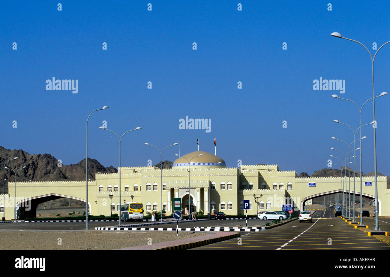 OM, Oman, Shinas nördlich Sohar, Grenzübergang nach Dubai (Hatta Stock ...