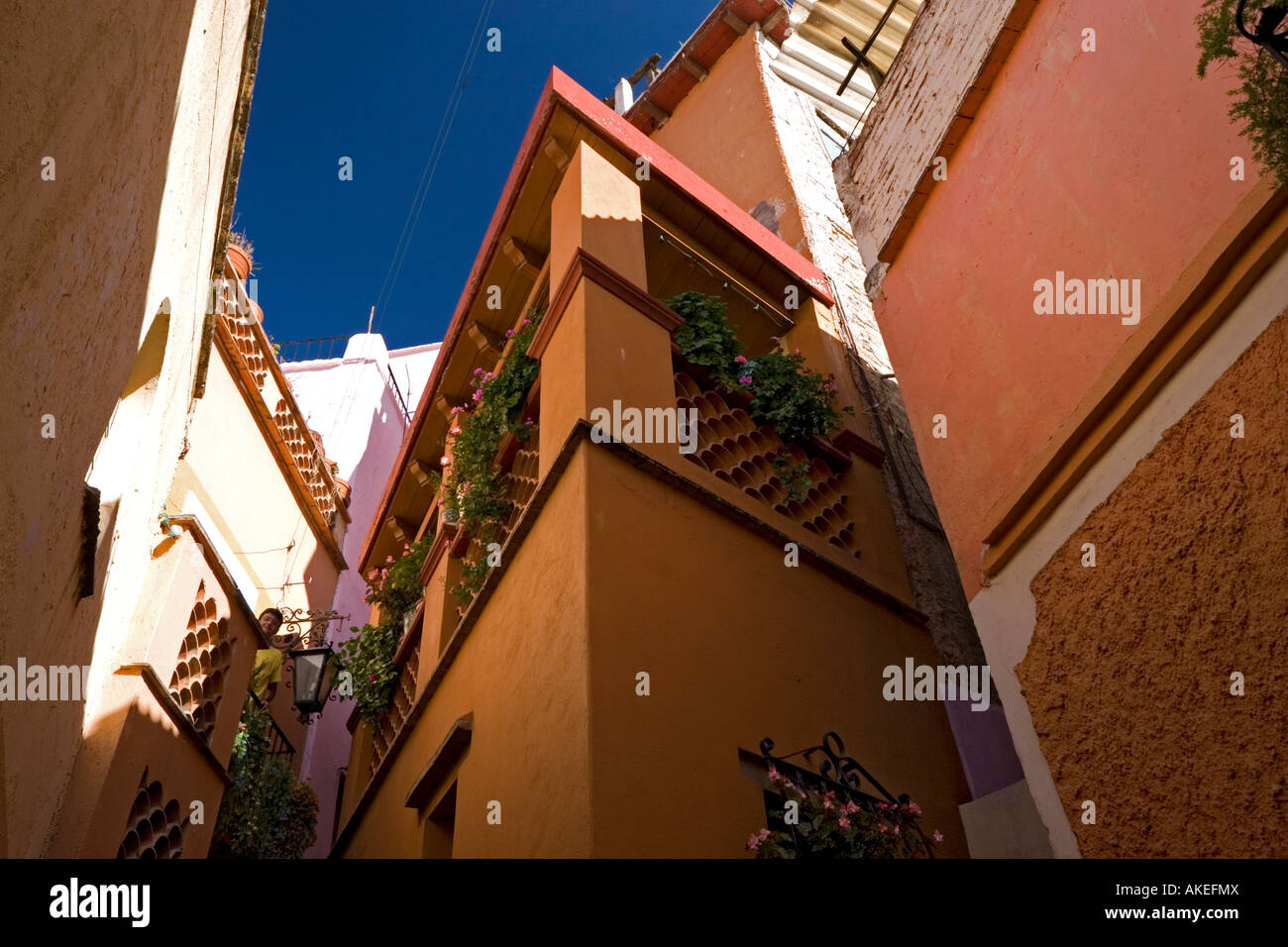 The "Alley of the kiss", in Guanajuato (Mexico). Le "Callejón del Beso" à Guanajuato (Mexique ...