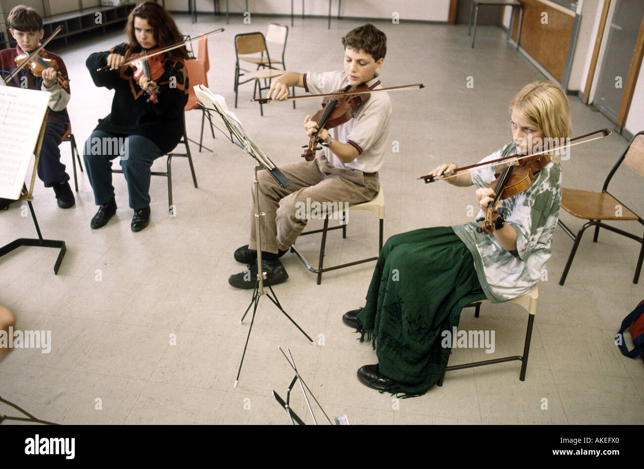 Secondary school music hi-res stock photography and images - Alamy