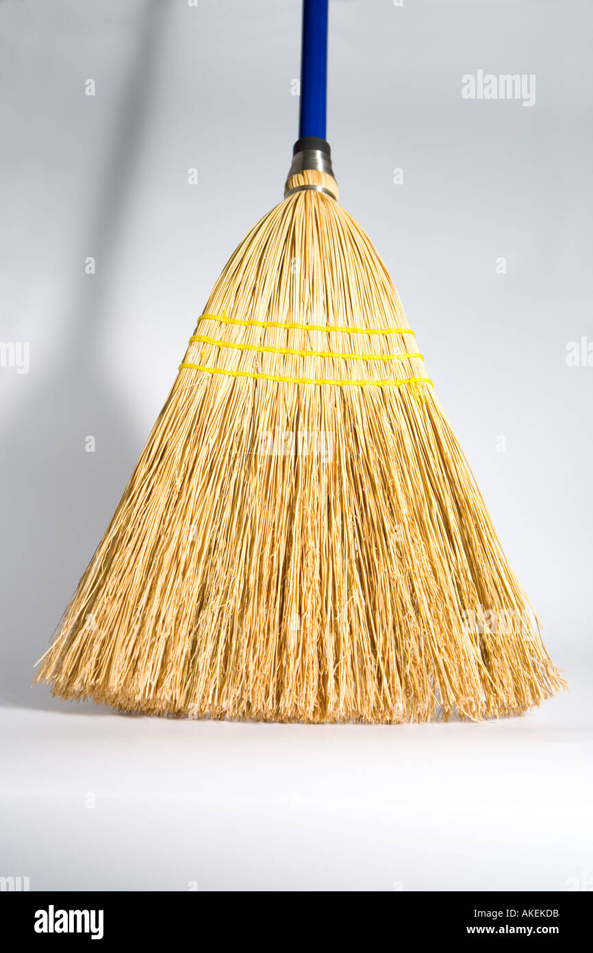 Broom outline hi-res stock photography and images - Alamy