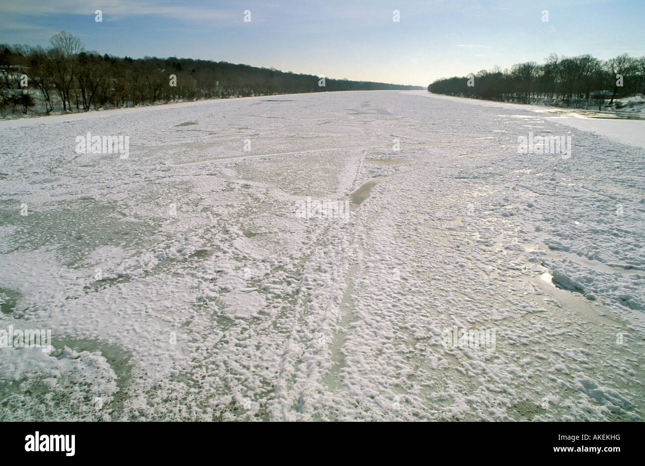Icy delaware river hi-res stock photography and images - Alamy