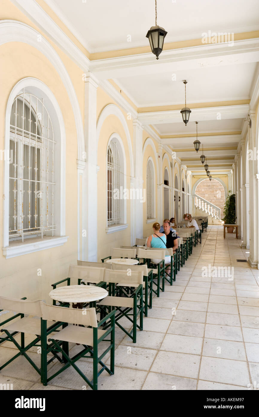 Cafe in an arcade on Solomou Square, Zakynthos Town, Zakynthos (Zante ...