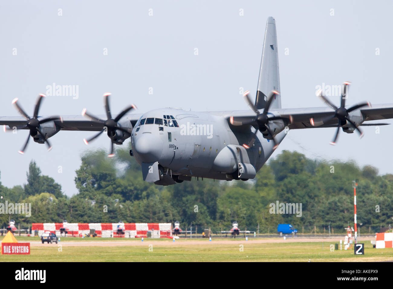 Lockheed martin c 130j hércules c5 hi-res stock photography and images ...